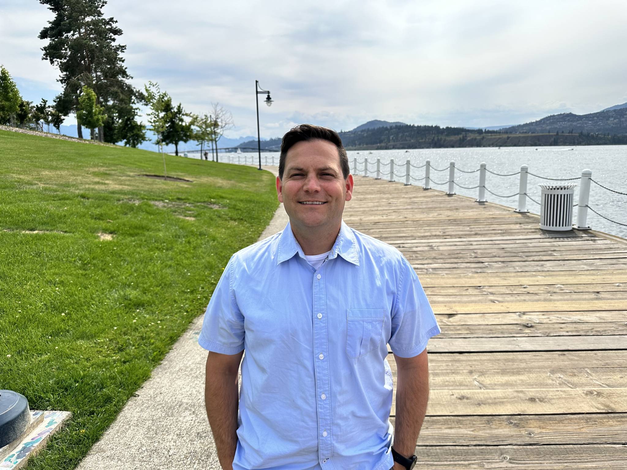 About Us - Bridges To New Life